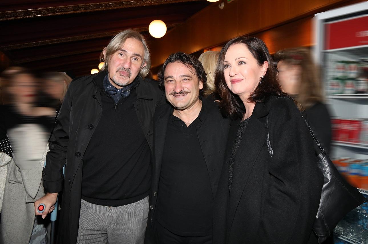 Η Κοραλία Καράντη έκανε το κομψό lob που χρειάζεται ελάχιστο styling -Η αλλαγή στο look της | BOVARY